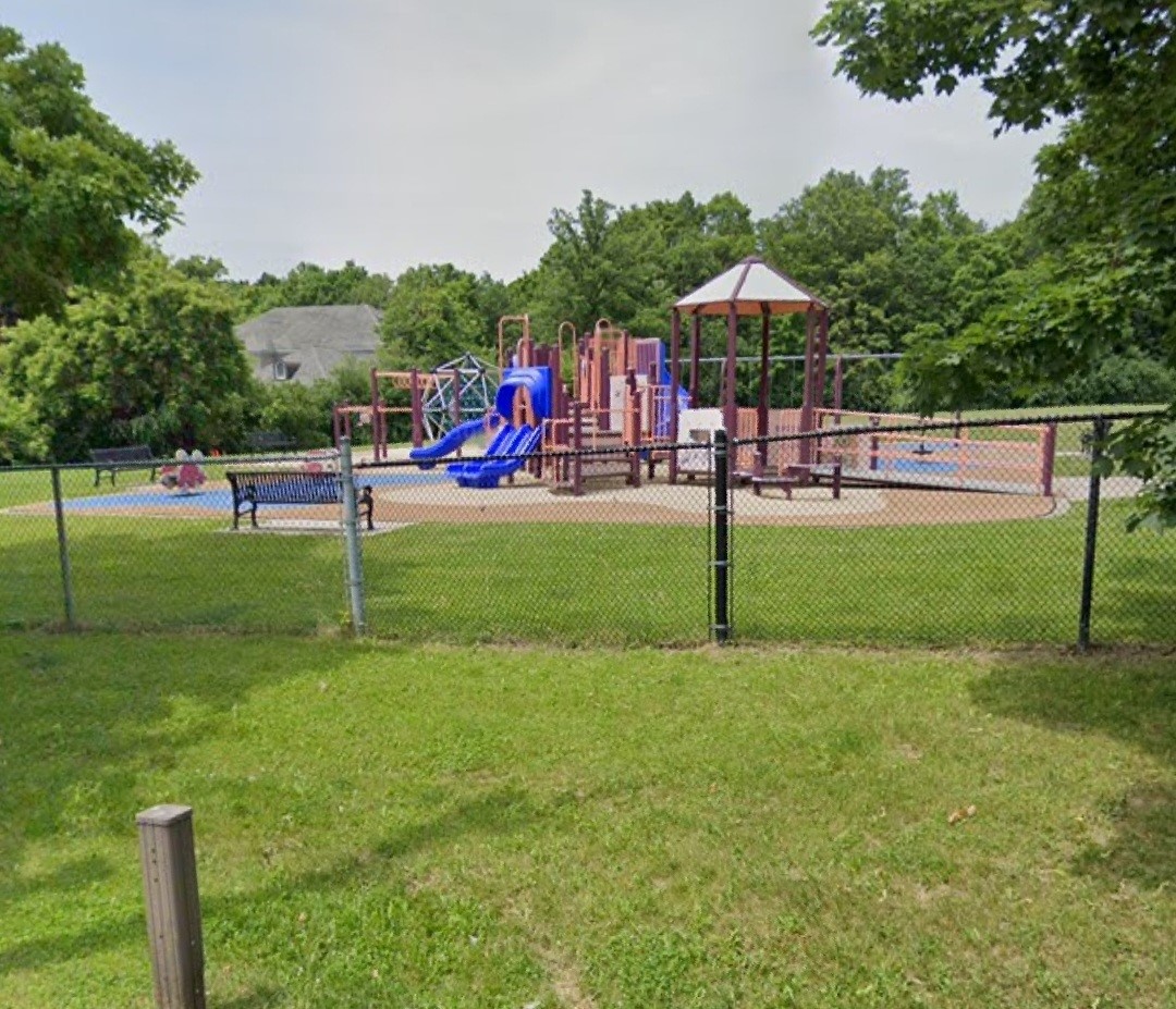 Hayhoe Park at Pine Grove Public School - Woodbridge (Vaughan ...